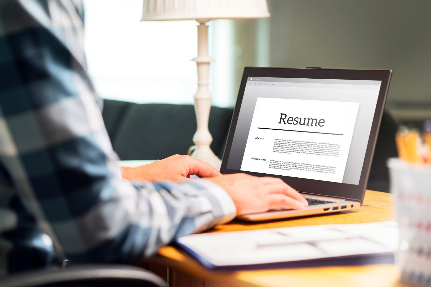 How Long Should Your Resume Be According To 25 Experts how-long-should-your-resume-be-according-to-25-experts
