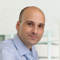 16 Signs of Oldest Child Syndrome and How to Deal With It